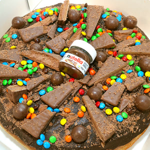 The Giant Loaded TIM TAM® Cake - Goldelucks